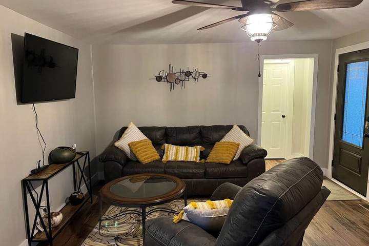 Bourbon Country Cottage - Perfect For Exploring The Bourbon Trail - Bardstown, KY