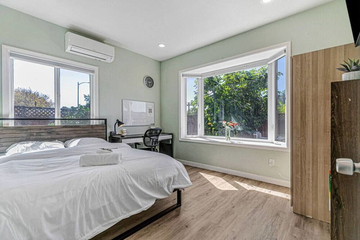 1bd/1ba Sunnyvale Suite W/ Private Fenced Patio - Sunnyvale, CA
