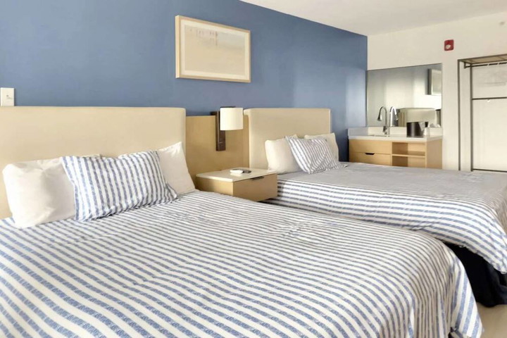 Steps From Downtown + Free Breakfast & Parking - Rockland, ME