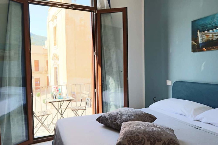 Marettimo Camera Superior Con Balcone Sulla Piazza - Isola di Favignana