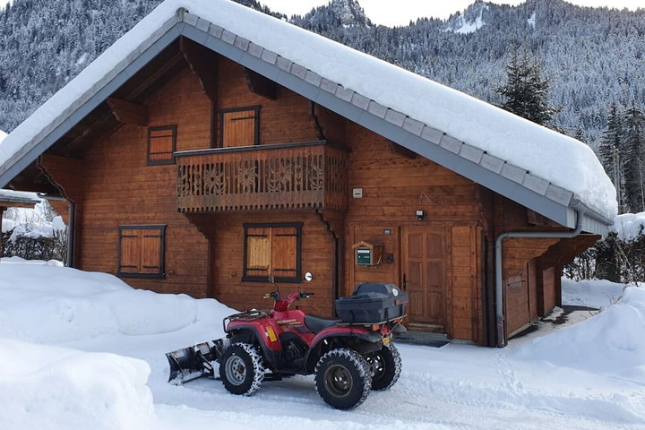 Chalet 'Du Saix' Avec Vue Sur La Montagne, Balcon Et Wi-fi - Bernex