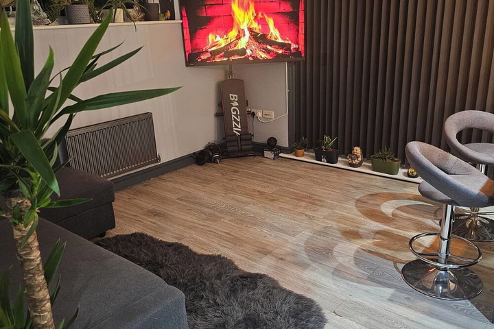 Adorable 2-bedroom Apartment In Southampton - Southampton
