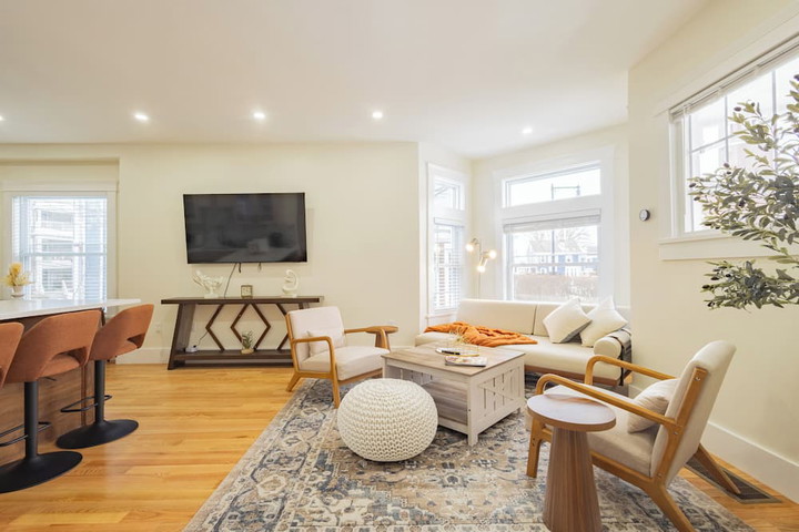 Newly 2br-2ba In Delightful Boston - Quick Access To Downtown & Sightseeing - Boston, MA