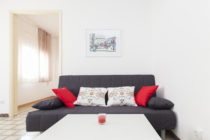 Apartamento '3 Bedroom Next To Plaza' Con Wi-fi Y Aire Acondicionado - El Prat de Llobregat