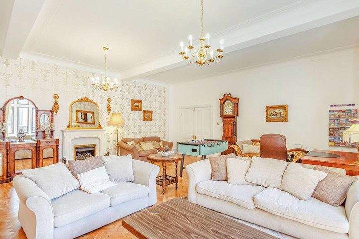 Richmond Hall, Family Friendly, Luxury Holiday Cottage In St Asaph - Rhyl