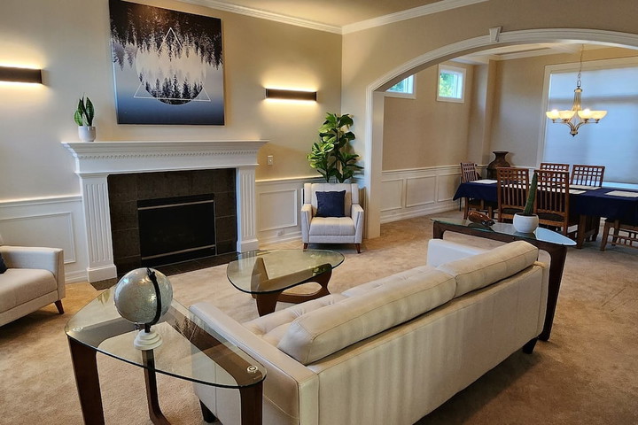 Spacious Home With Amazing Views - 2 Min Drive To Beach/water Access - Tacoma, WA