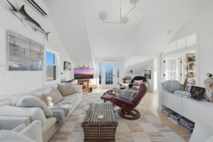 Great Sunsets On The Beach In 3-bedroom Nantucket House With Ac - Nantucket, MA