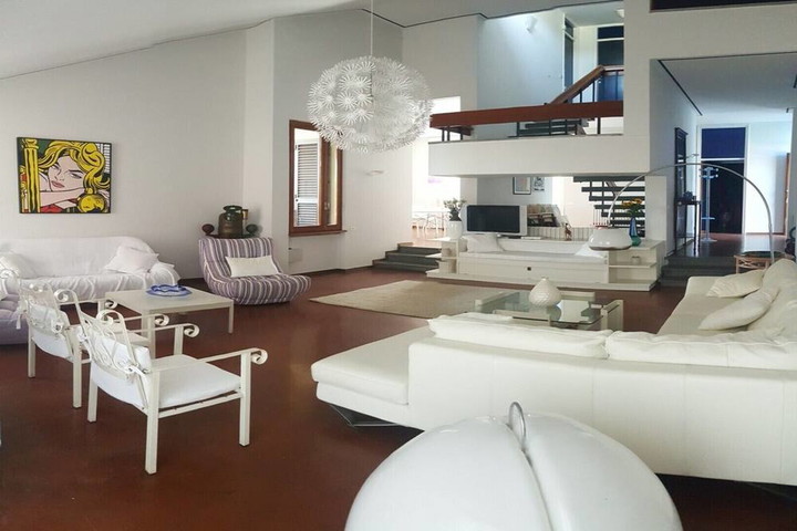 Villa Mit Großem Garten Und Pool Bis Fünf Minuten Vom Zentrum Von Forte Dei Marm - Massa