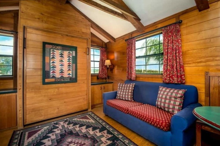 Lakefront Cabin #405, 10mins To Beach/dog Friendly/prime Location/book Today - Florida