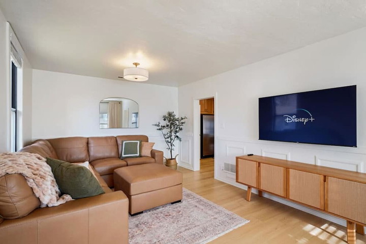 Family-friendly 4br Provo Home Close To Provo Airport - Orem, UT