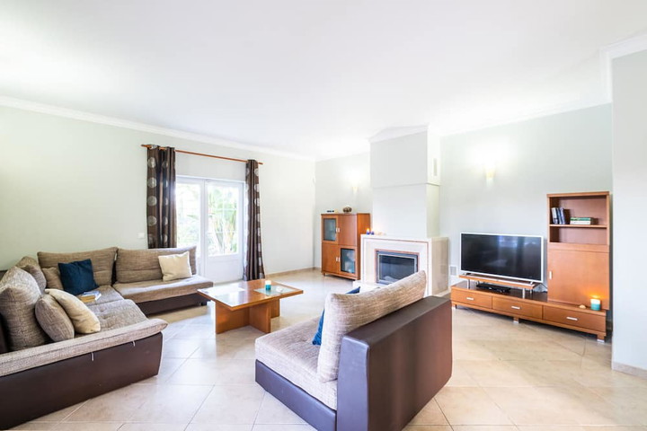 Relaxing Stay W/ Heatable Pool & Bbq - Albufeira