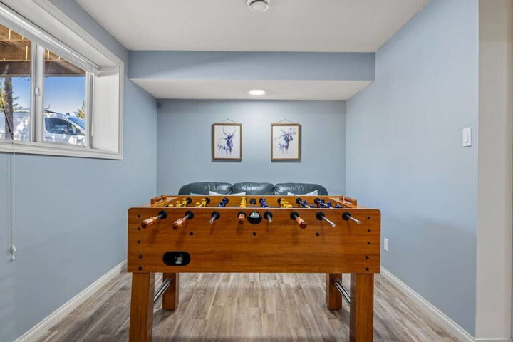 Conifer Cottage | Hot Tub | Peaceful | Foosball - Radium Hot Springs