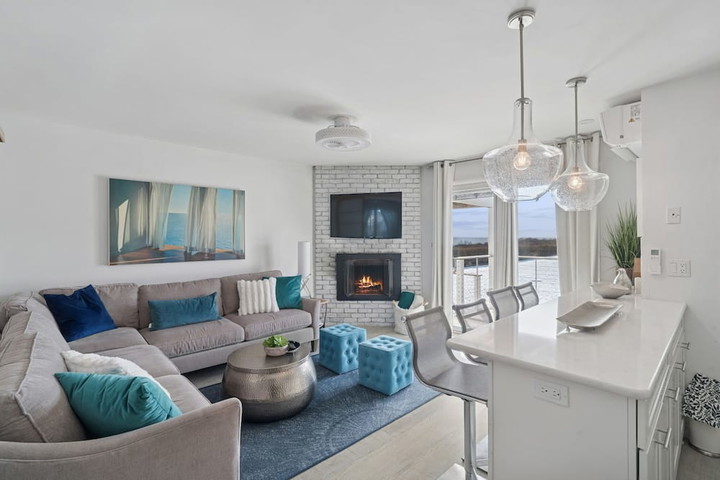 Unobstructed Ocean Views ! A Beautiful Montauk Getaway - Montauk, NY