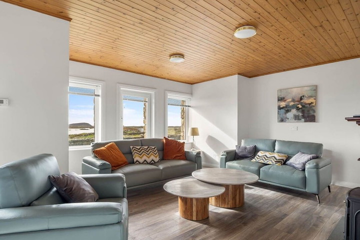 Lake House Mannin, Ballyconneely - County Galway