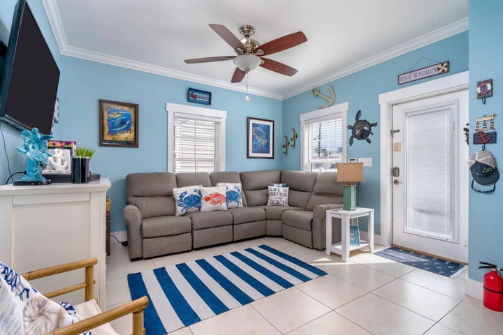 W15 - 3 Bed, 2 Bath Caribbean Bungalow With Dockage - Marathon, FL