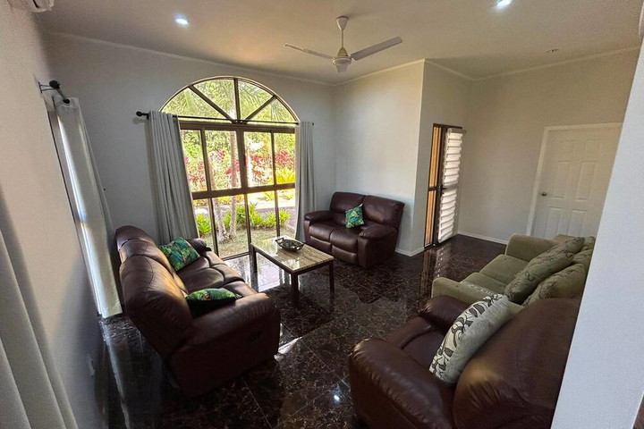 Private And Peaceful Getaway In The Islands. Perfect Home Away From Home. - Apia