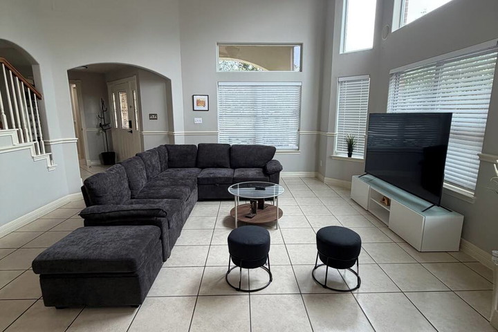 Charming 3-bedroom House With Private Pool In Houston - Missouri City, TX