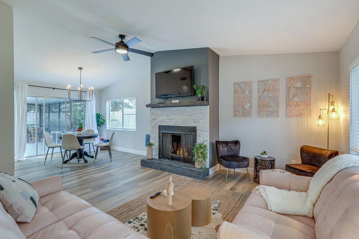 Fully Remodeled St Petersburg Home W/ Private Pool - Pinellas Park, FL