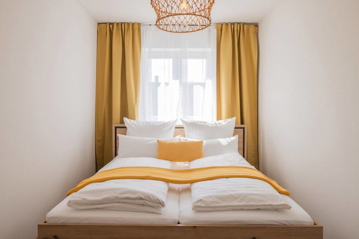Step Apartments: Spacious 103m2 With Large Balcony In A Quiet Location - Bad Aibling