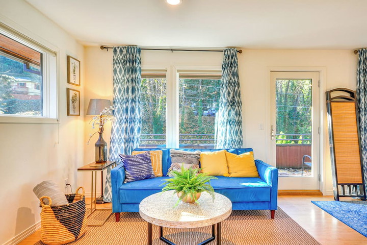 Walk To Willamette River: Studio In West Linn - West Linn, OR