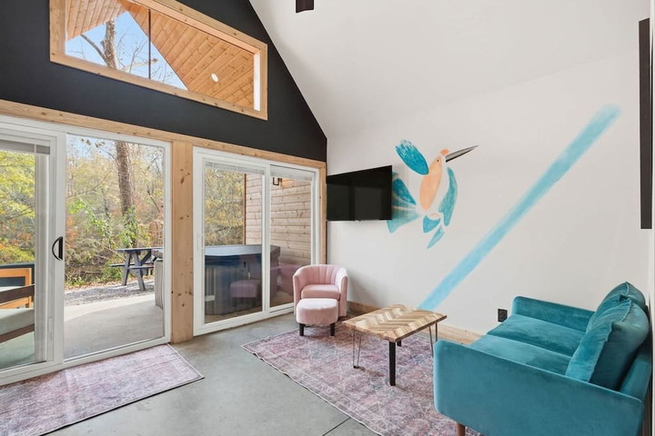Cozy Cabin Retreat W/ Hot Tub! The Kingfisher - South Carolina