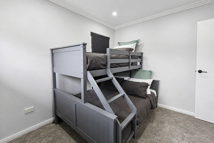 Matildas Urban Escape | 6-min Station & Shops - Campbelltown