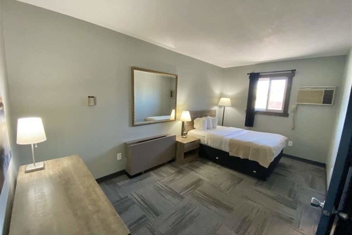 Suite 311 - 2nd Floor Dog Friendly - Rapid City, SD