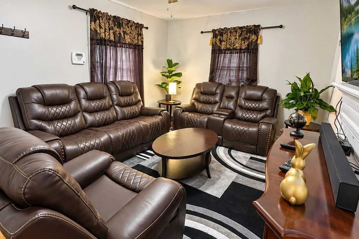 3br King Beds | 85 Tv | 4min To A&t & Downtown - Greensboro, NC