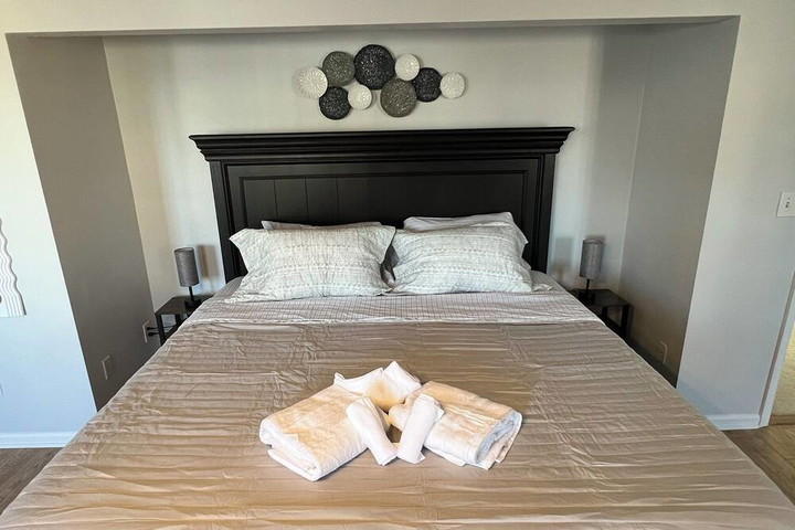 Ocean View Beach House. Sleeps 8 Coastal Luxe. Seabreeze! - Hampton, VA