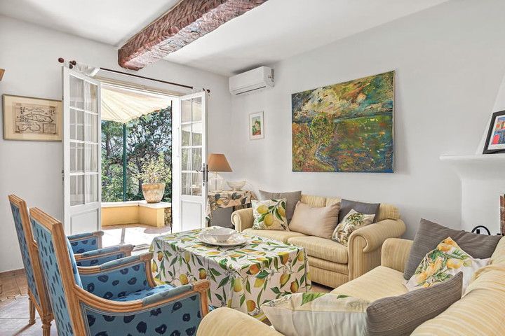 Beautiful Villa With An Attached House, A Fantastic Garden, A Pool, A Hot Tub, And A Bar - Vence