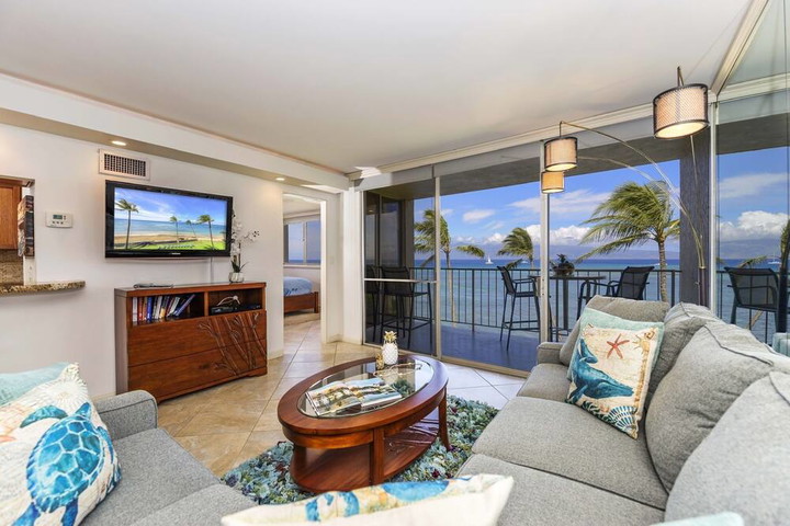 Modern Luxury Ocean Front Condo With Lanai & Molokai Views!-royal Kahana 409 - Maui, HI