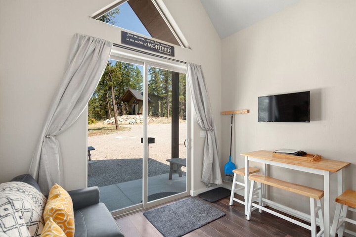 Two Medicine Cabin At 406 Glacier Cabins - Montana