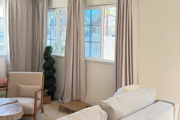 Central Fremont. Convenient To All Shops And Downtown. Delux Comfy. - Fremont, CA