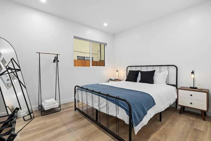 Spacious W/2br 1bath - Near Dtla East Los Angeles - Pasadena, CA