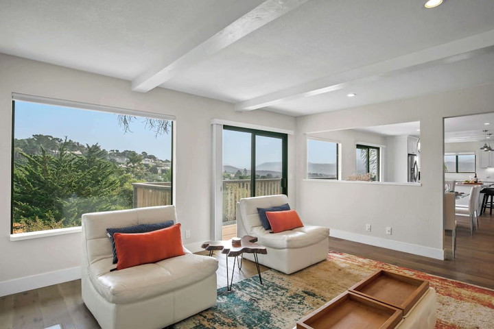 Valley Views: Newly Remodeled 4br 4ba With Spectacular Valley Views - Monterey, CA