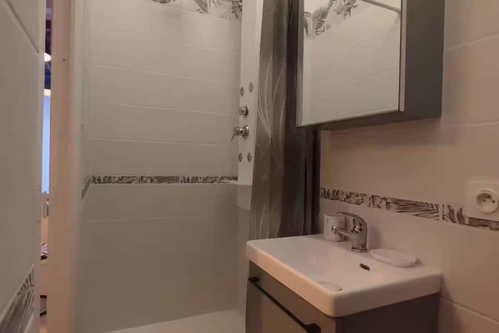 Petit Studio En Plein Centre Ville De Meaux Avec Gare à Moins De 10 Min à Pied - Meaux