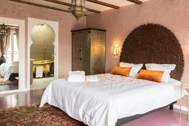 The Thousand And Nights Room - Tours