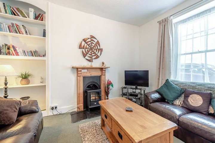 4 Bedroom Accommodation In Aberaeron - Aberaeron