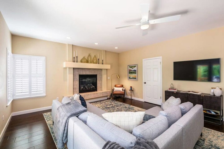 3br Home | Hot Tub, Family Backyard, Sonoma | Sleeps 6 | Wine Country - Petaluma, CA