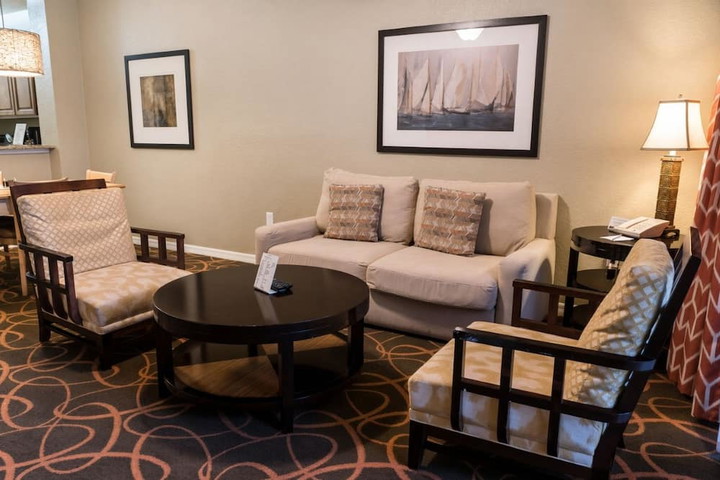 Orlando | Family Theme Park Retreat | Pool + Hot Tub | 2br - Orlando, FL