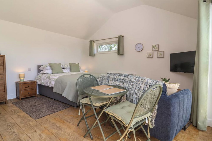 Willow, Romantic, With A Garden In Barnstaple - Exmoor