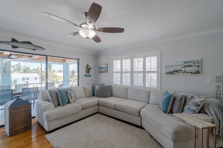 Oasis Canal-front Home: Pool, Dock, Bbq, Wide Canal Boat Access, And More! - Marathon, FL