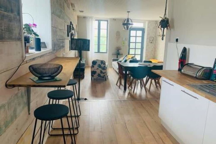 Jolie Maison Rénovée De Village - Arvert