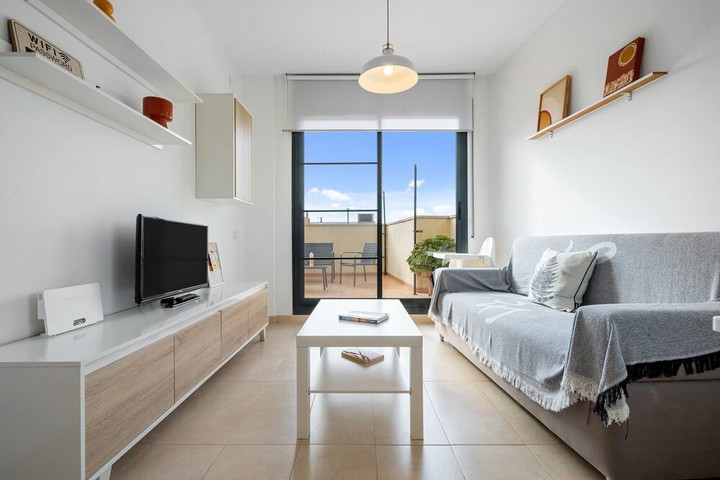 Apartamento Vacacional "Ferran" Con Terraza Privada, Balcón Y Wi-fi - Deltebre