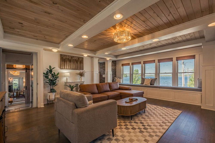 7 Bed 7 Bath: Lakeside Home Minutes From Downtown - Saratoga Springs, NY