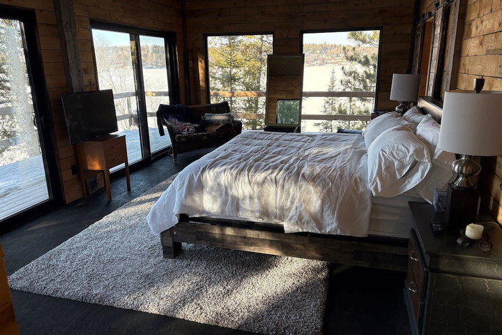 Stunning, Rustic Cottage On Lake Of The Woods! - Kenora