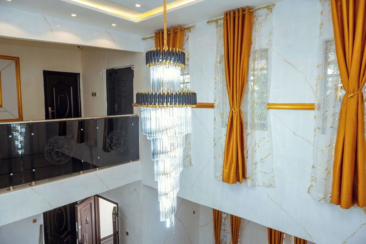 2025-built Lavish 3br Gated Suite In Gra Benin City24/7 Solar Power & Security! - Benin City