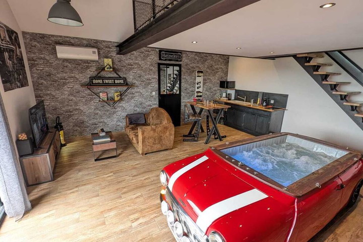 Loft Insolite Avec Jacuzzi Privatif Et Vue Lac - La Motte-Servolex