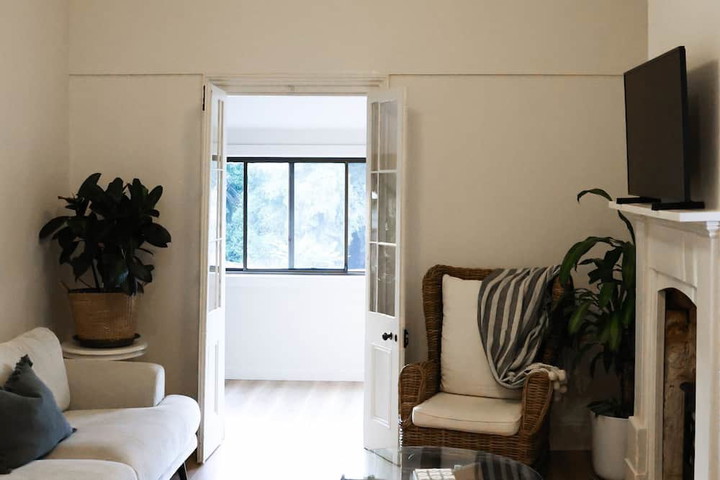 Clements Cottage On Main St. Bare Bnb By Bare Body Beauty Co. - Beechworth