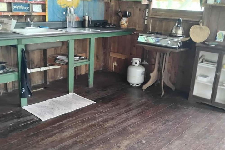 Secluded Cabin With Private Deck Overlooking Organic Garden In Pahoa, Hawaii - Hawaii